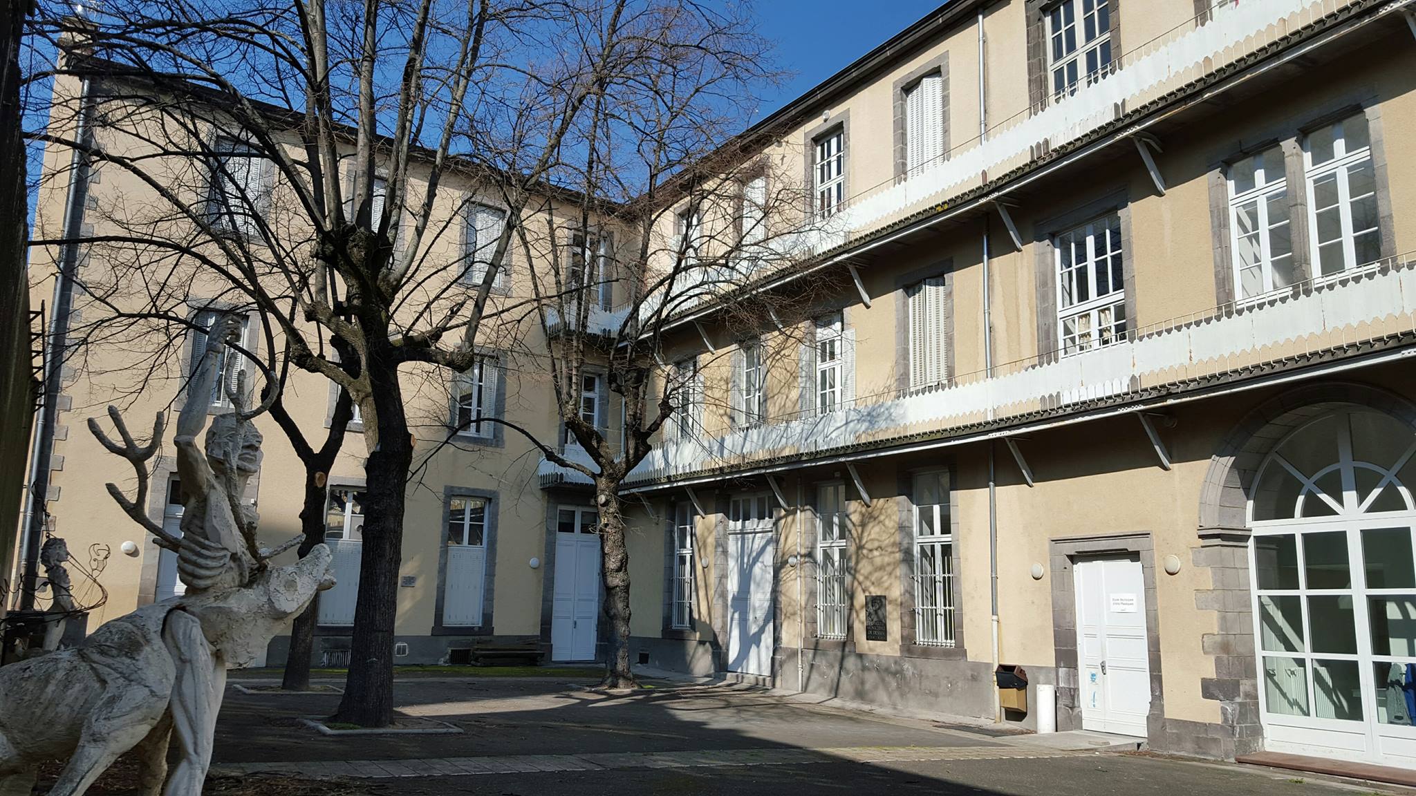 Évacuation incendie : l’École d’arts plastiques de Riom se dote de ...